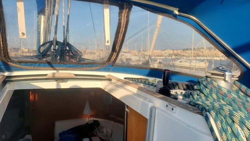 From Alghero: Full day sailing excursion with lunch - Key Points