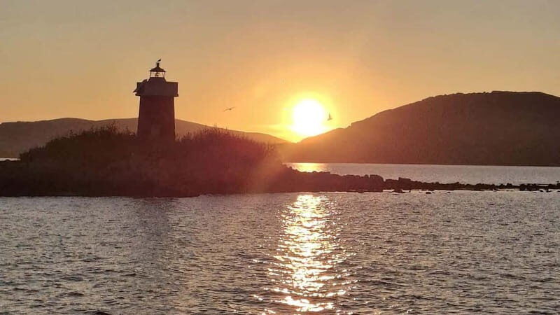 From Alghero: sunset on a sailing boat with aperitif - Key Points