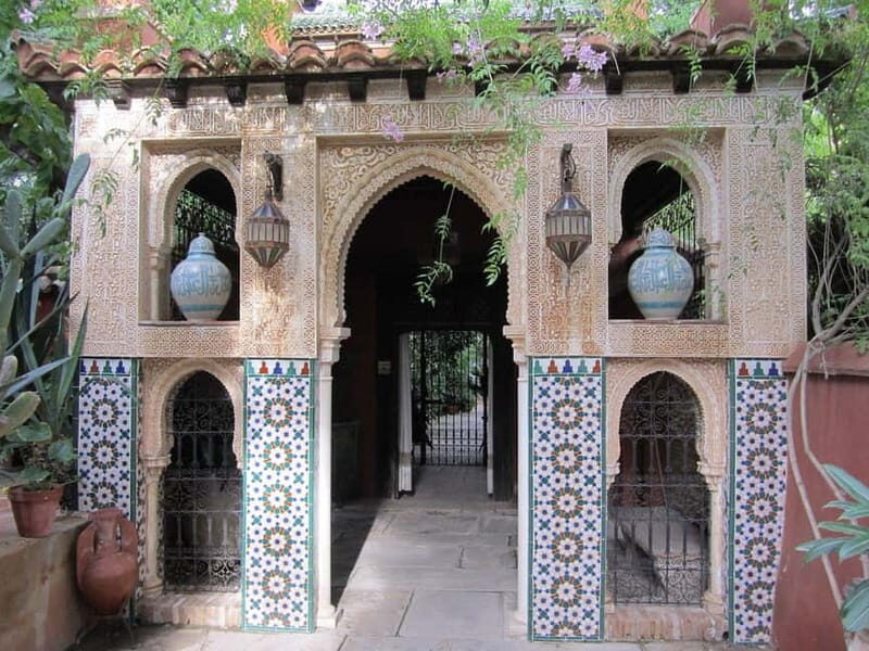From Alicante and Elche: Tea house + sweets. Taste the flavor of the Orient. - FAQs