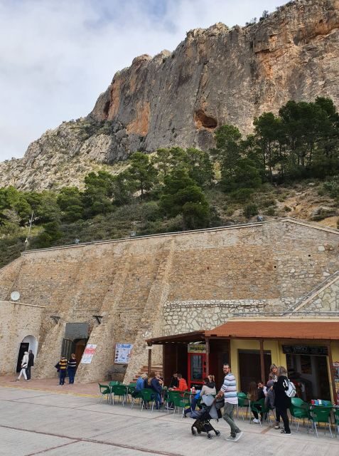 From Alicante: to the caves in Europe, Canelobre. Gidovik - FAQ