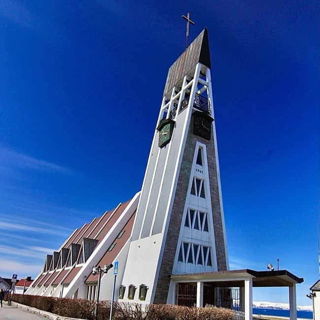 From Alta: Hammerfest Guided Day Tour 70.7 north - What’s Included and What’s Not