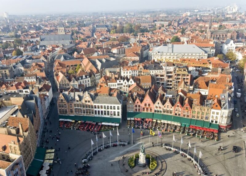 From Amsterdam: Day Trip to Bruges in Spanish or English - The Guided Tour of Bruges