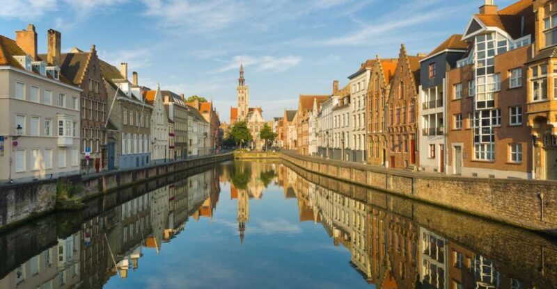 From Amsterdam: Day Trip to Bruges in Spanish or English - Free Time in Bruges