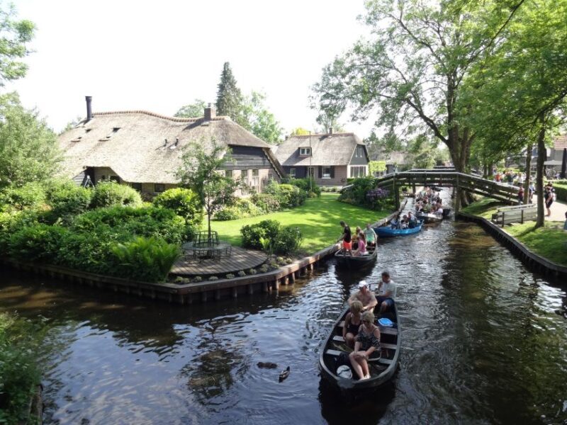 From Amsterdam: Giethoorn Day Trip with Small Electric Boat - The Return Journey