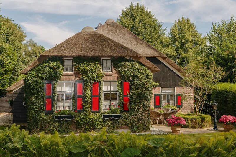 From Amsterdam: Private Day Trip to Giethoorn and Lelystad - The Sum Up