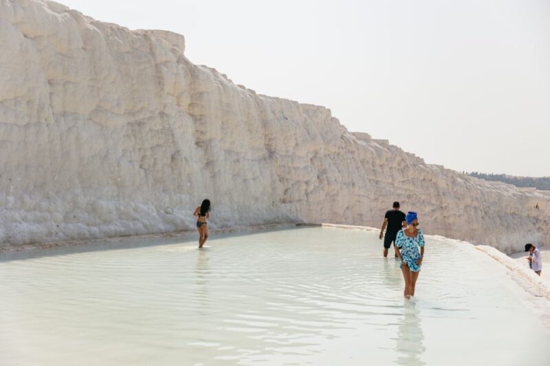 From Antalya/Kemer: Pamukkale and Hierapolis Tour with Lunch - Lunch and Refreshments