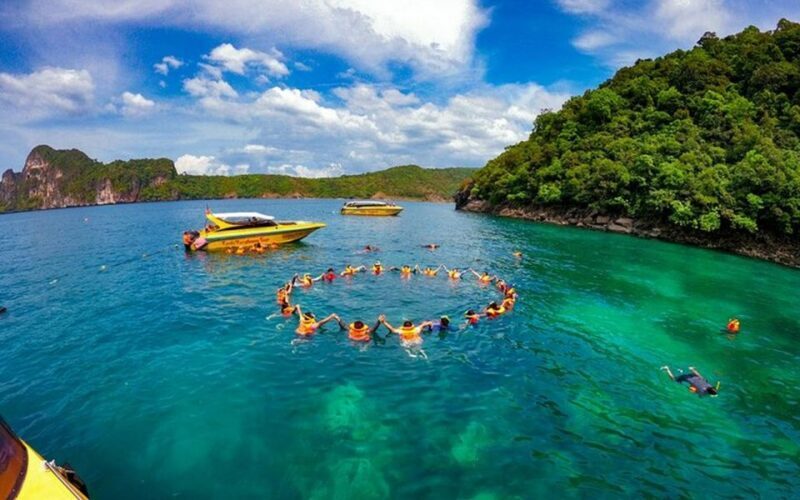 From Ao Nang: Phi Phi Islands Day Tour by Boat with Lunch - Authentic Feedback from Travelers