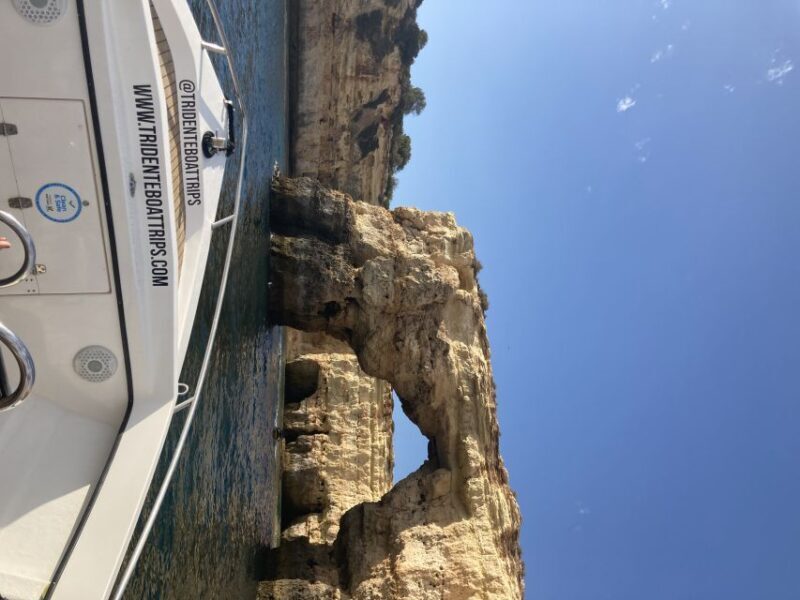 From Armação de Pêra: Benagil Caves and Beaches Boat Tour - Realistic Expectations and Tips