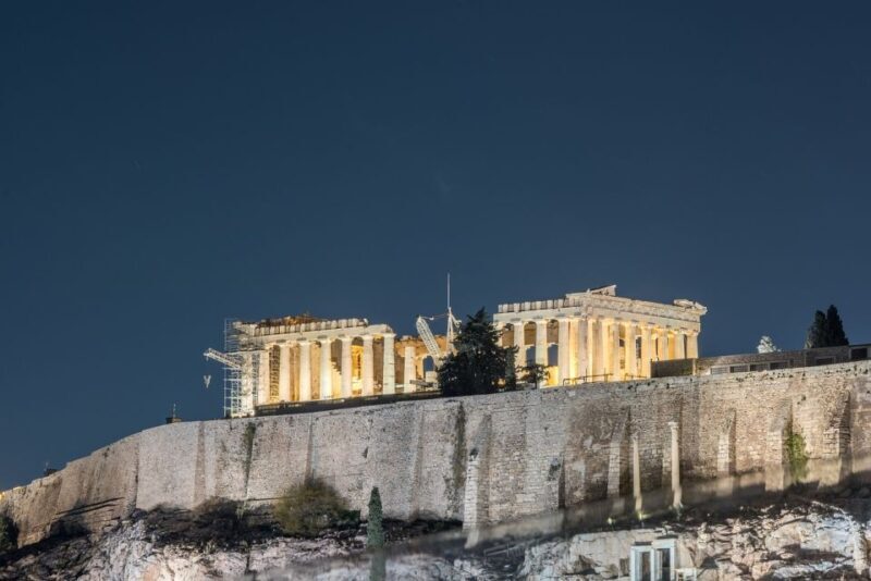 From Athens: City, Delphi, Meteora, & Santorini 8-Day Tour - Exploring Greece in Depth: What This Tour Offers