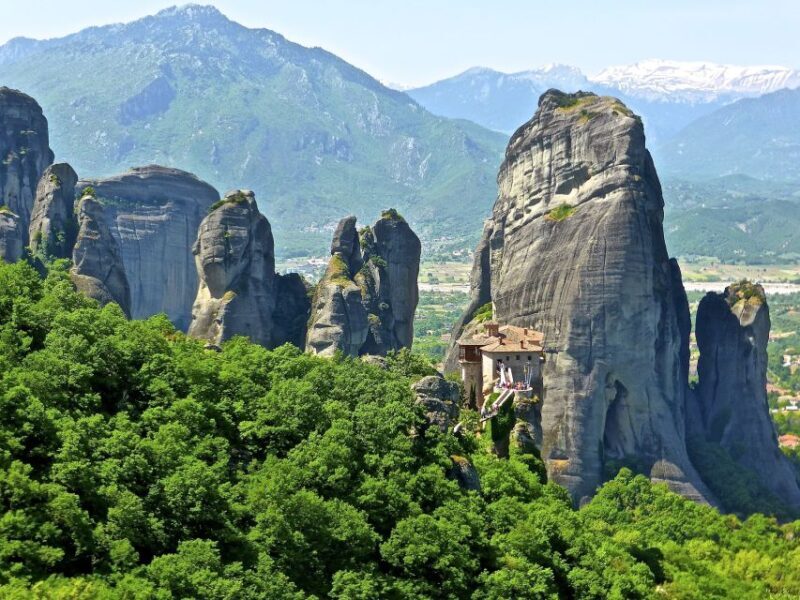 From Athens: City, Delphi, Meteora, & Santorini 8-Day Tour - Who Will Enjoy This Tour?
