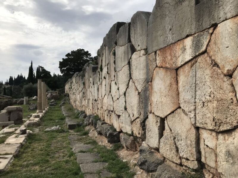 From Athens: Day Tour to Delphi - Lunch in Delphi and Arachova