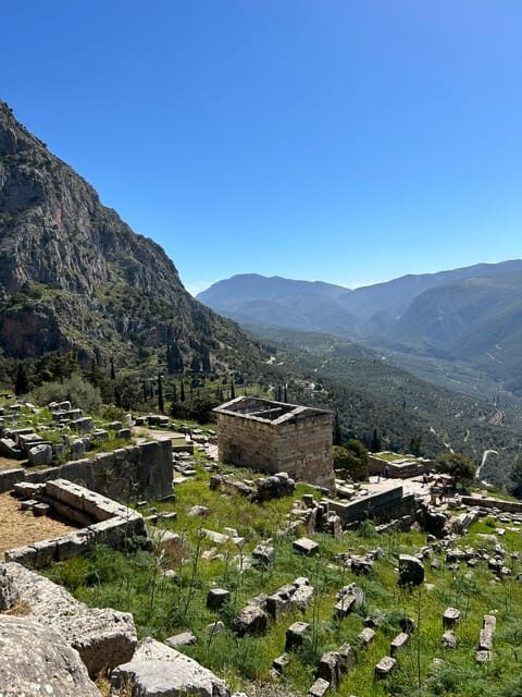 From Athens: Delphi and Arachova Private Tour - Discovering the Delphi Museum