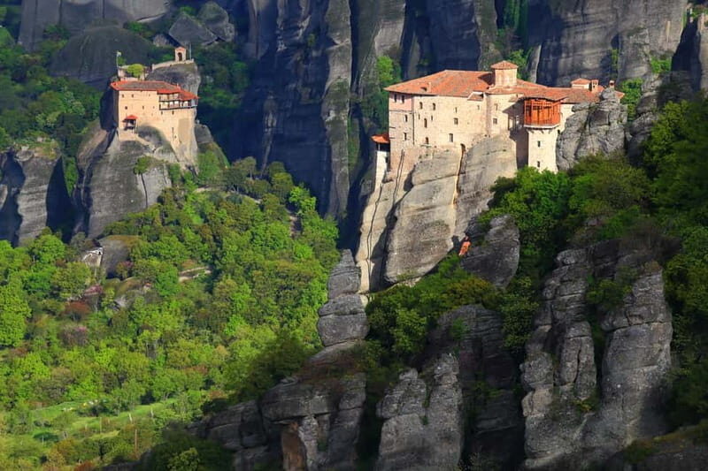 From Athens: Meteora Monasteries and Hermit Caves Tour - Hermit Caves of Badovas and Other Scenic Stops