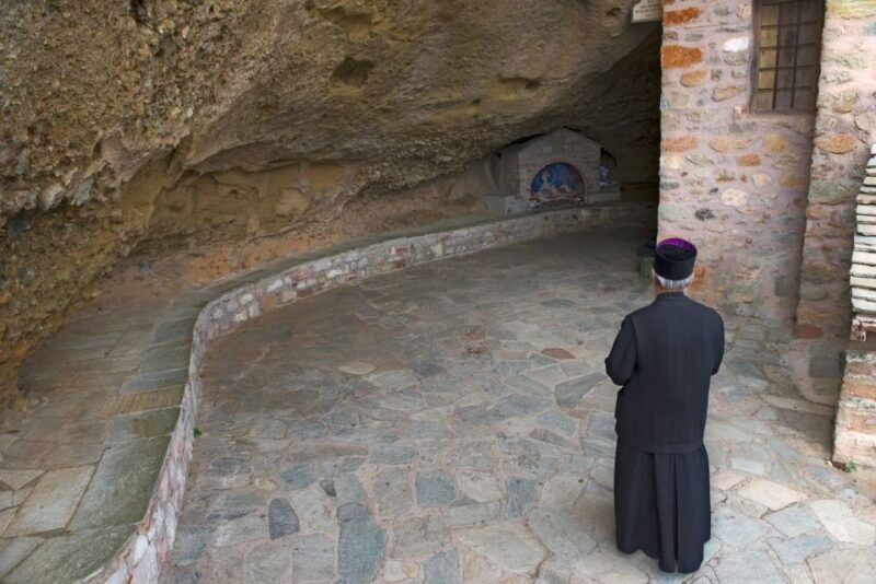 From Athens: Meteora Monasteries and Hermit Caves Tour - Lunch and Local Flavors
