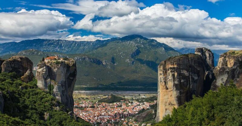 From Athens: Meteora Train Trip with Overnight Stay - Key Points