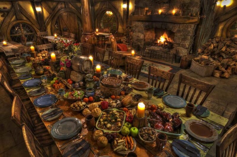 From Auckland: Hobbiton Movie Set and Waitomo Caves Tour - Green Dragon Inn and Return Journey