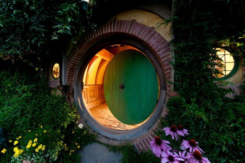 From Auckland: Hobbiton Movie Set Trip with Guided Tour - FAQs