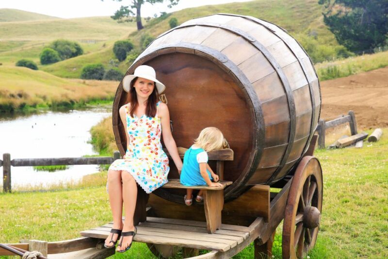 From Auckland: Hobbiton & Rotorua Tour with Lunch at Te Puia - Real Experiences from Travelers