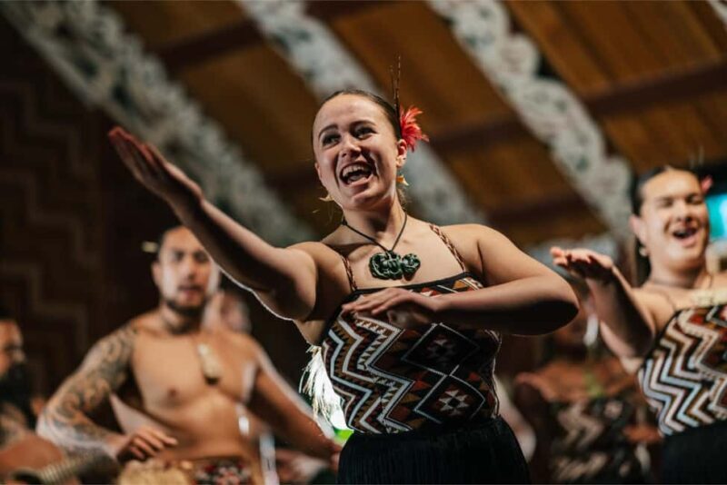 From Auckland: Rotorua Te Puia, Haka & Polynesian Spa Tour - From Auckland: Rotorua Te Puia, Haka & Polynesian Spa Tour