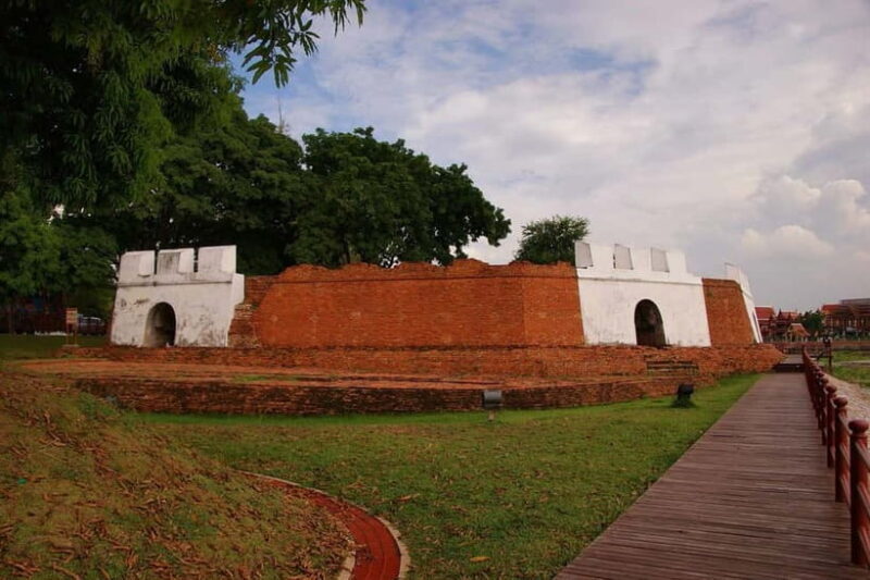 From Ayutthaya: Ayutthaya Heritage Boat Ride - A Closer Look at the Heritage Boat Ride