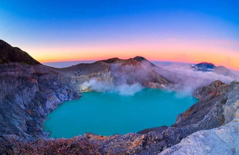 From Bali: 1 Day Ijen Volcano Blue Fire Tour From Bali - Sunrise and the Acid Lake