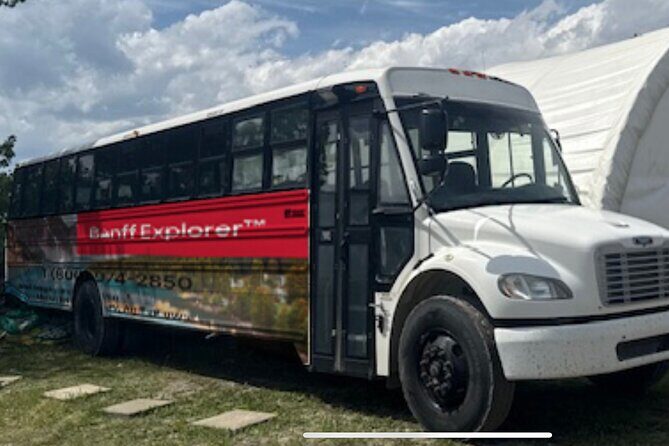 From Banff: Affordable Moraine Lake and Lake Louise Shuttle Bus - Transportation and Group Dynamics