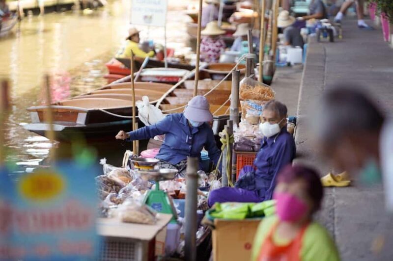 From Bangkok: Floating Market and Ayutthaya Guided Day Tour - FAQ