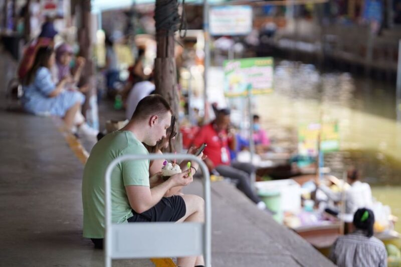 From Bangkok : Meklong Railway Market By Bus - Experience Breakdown: What You Can Expect
