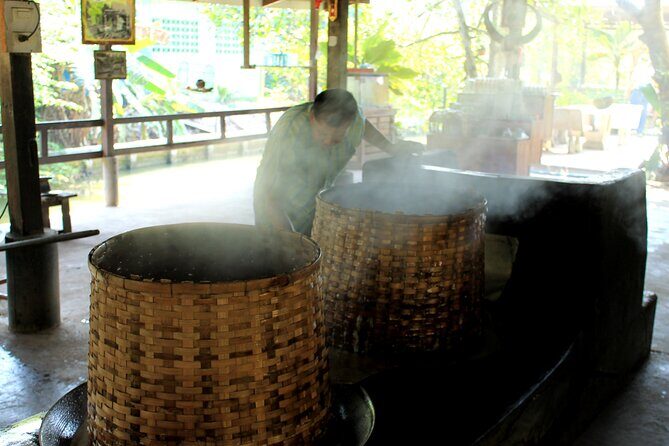 From Bangkok : Thaka Floating Market - Why This Tour Stands Out