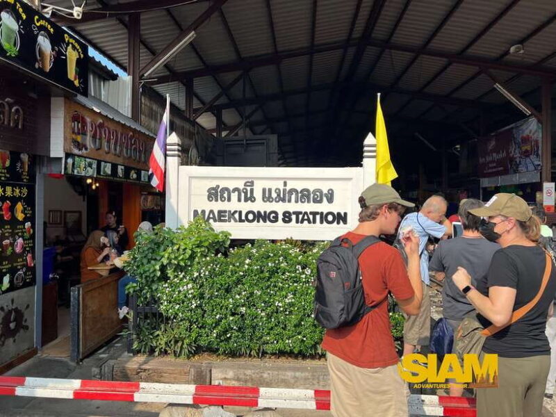 From Bangkok:Damnoen Floating Market and Railway Market Tour - Key Points