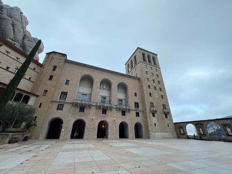 From Barcelona: Montserrat evening tour, hiking & Abbey - FAQ