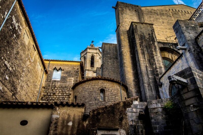 From Barcelona: Private Full-Day Girona & Sitges Guided Tour - What Does This Tour Really Offer?