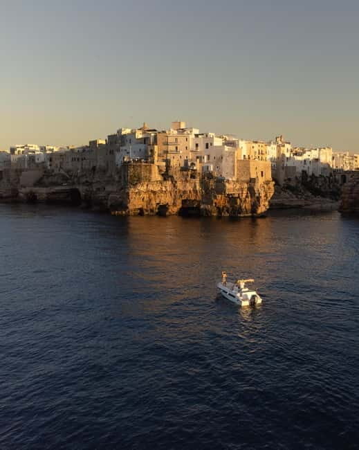 From Bari: Day tour to Polignano a Mare, boat ride and free time - FAQ
