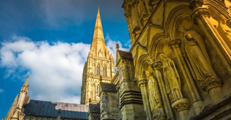 From Bath: Private Stonehenge and Salisbury Tour with Pickup - Key Points