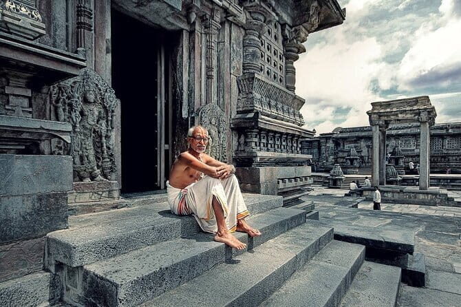 From Bengaluru: Private Tour Sravanbelgola, Belur & Halebidu - Key Points