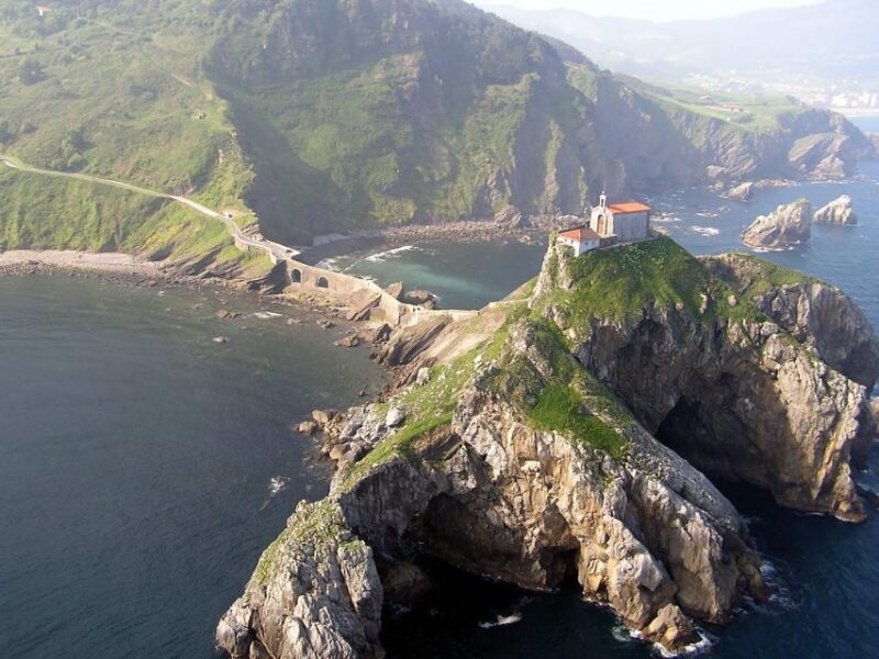 From Bilbao: Gaztelugatxe, Bermeo and Gernika Day Trip - The Experience at a Glance