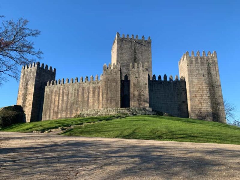 From Braga: Guimarães & Braga Full Day Tour - A Closer Look at the Tour Experience