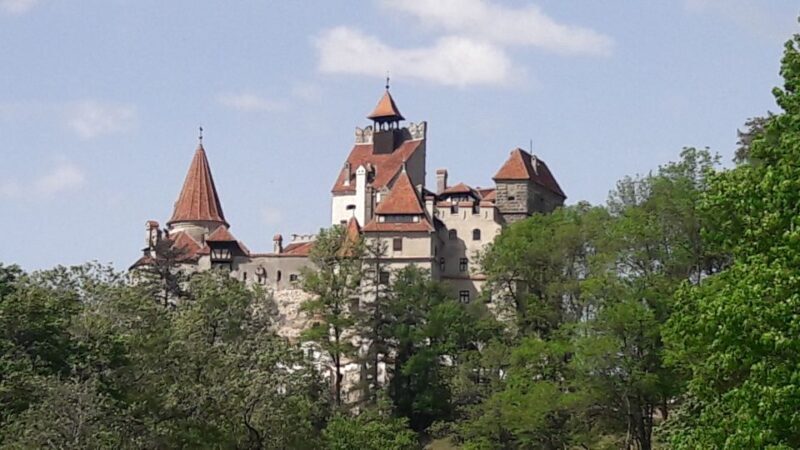From Brasov: Peles Castle, Bran Castle & Cantacuzino Castle - FAQ