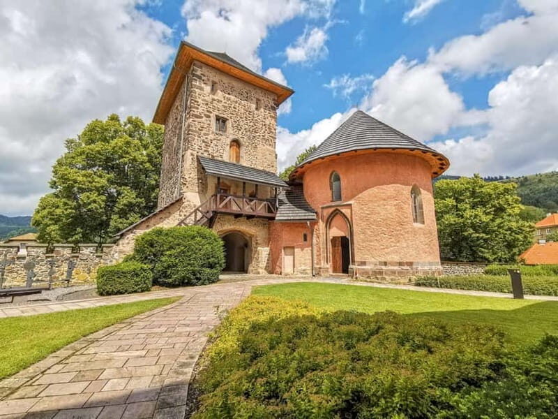 From Bratislava: Dracula Nosferatu - Orava Castle Day Tour - A Detailed Look at the Day
