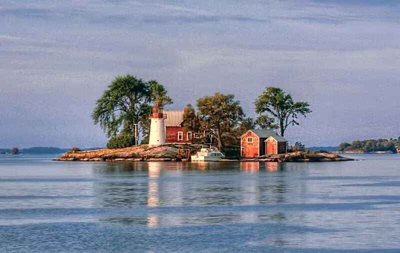 From Brockville: 1000 Islands 2.5-Hour Singer Castle Cruise - An In-Depth Look at the Experience