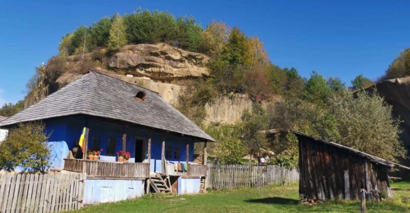 From Bucharest: Carpathian Villages and Sinaia Day Trip - Key Points