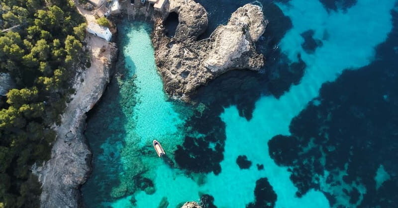From Cala Figuera: Boat Tour to Cala Marmols & Caló de Moro - An In-Depth Look at the Experience