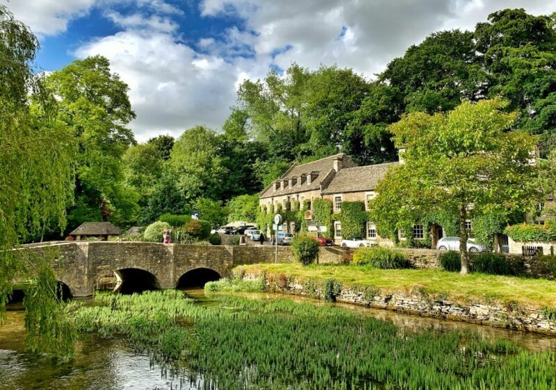 From Cambridge: Guided day trip to Stratford & The Cotswolds - Key Points