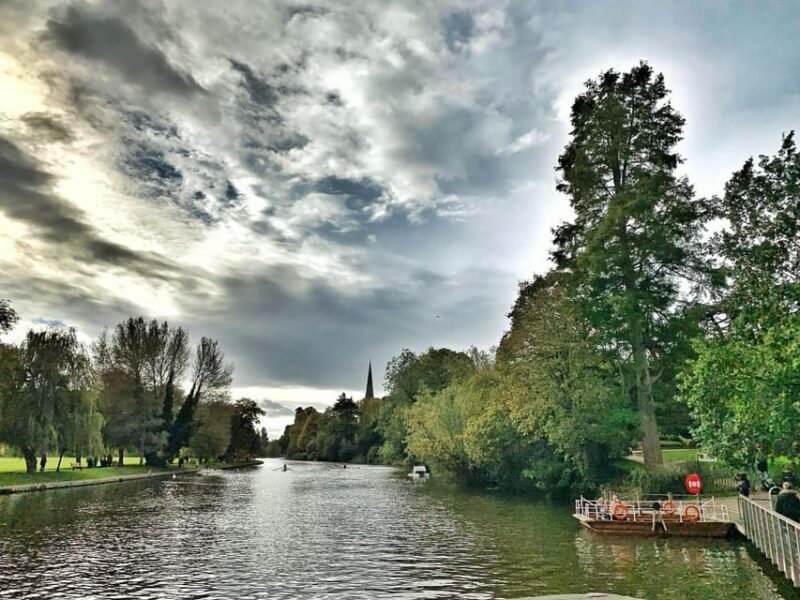 From Cambridge: Guided day trip to Stratford & The Cotswolds - FAQ