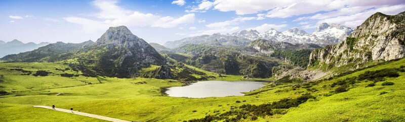 From Cangas de Onis: Covadonga Lakes Guided Day Trip - A Deep Dive into the Experience