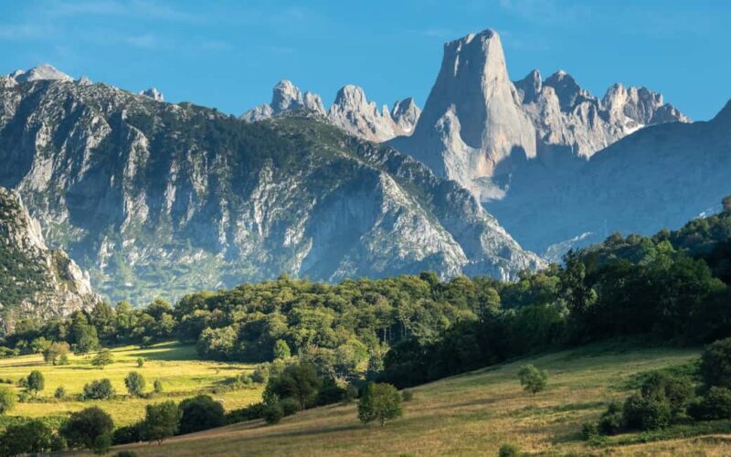From Cangas de Onís: Lakes of Covadonga and Bulnes by funicular - An In-Depth Look at the Experience