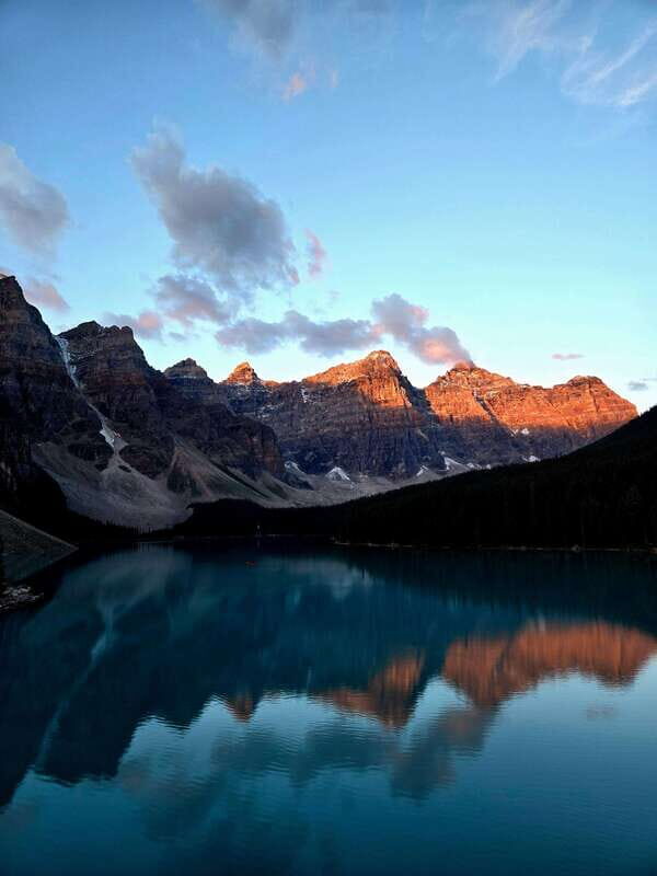 From Canmore/Banff: Moraine Lake Sunrise & Lake Louise Tour - FAQ