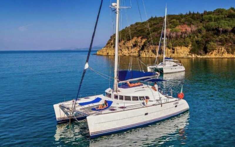From Cannigione: Catamaran tour among La Maddalena islands - FAQ