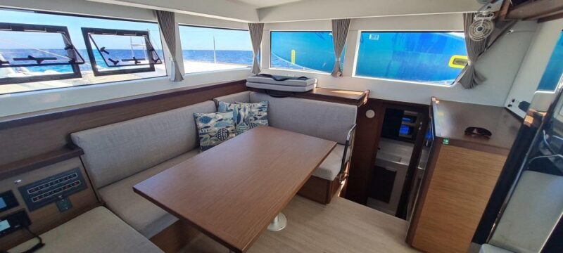 From Cannigione: Catamaran tour in La Maddalena Archipelago - FAQs