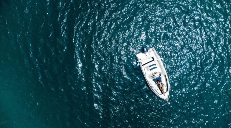 From Castellammare del Golfo: Boat tour with aperitif - Key Points